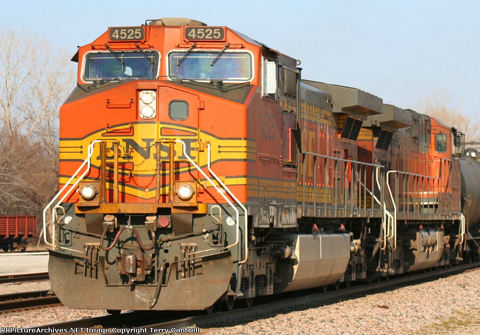 BNSF 4525